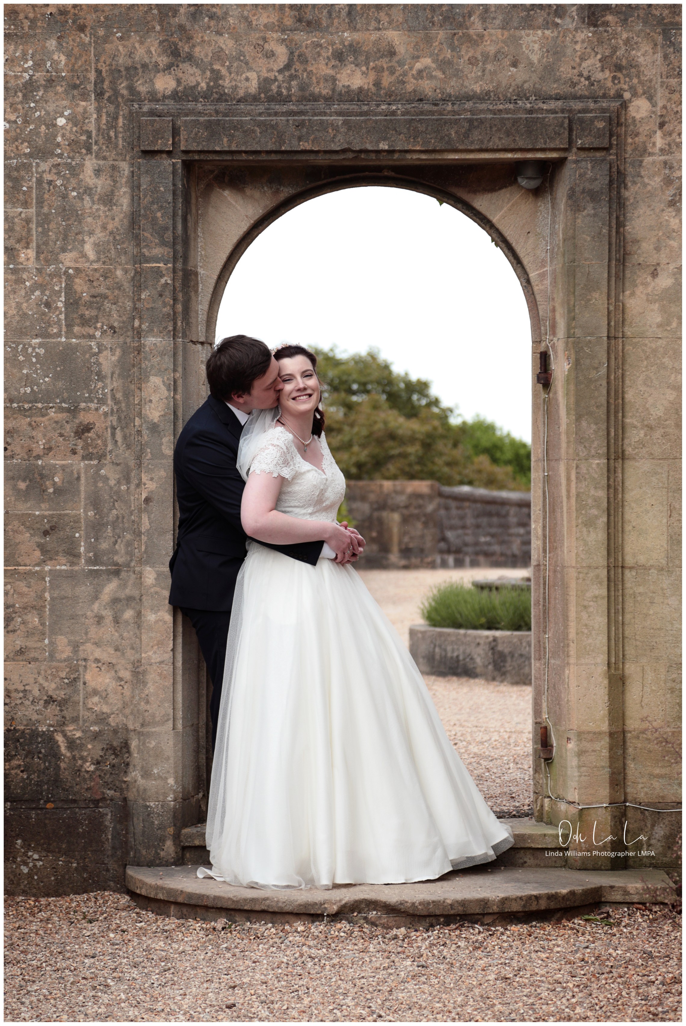 Megan and Chris get married at Coombe Lodge at Blagdon – Ooh La La by Linda